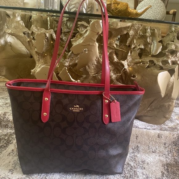 Coach | Bags | Coach City Zip Tote In Signature Canvas Coach F58292 ...